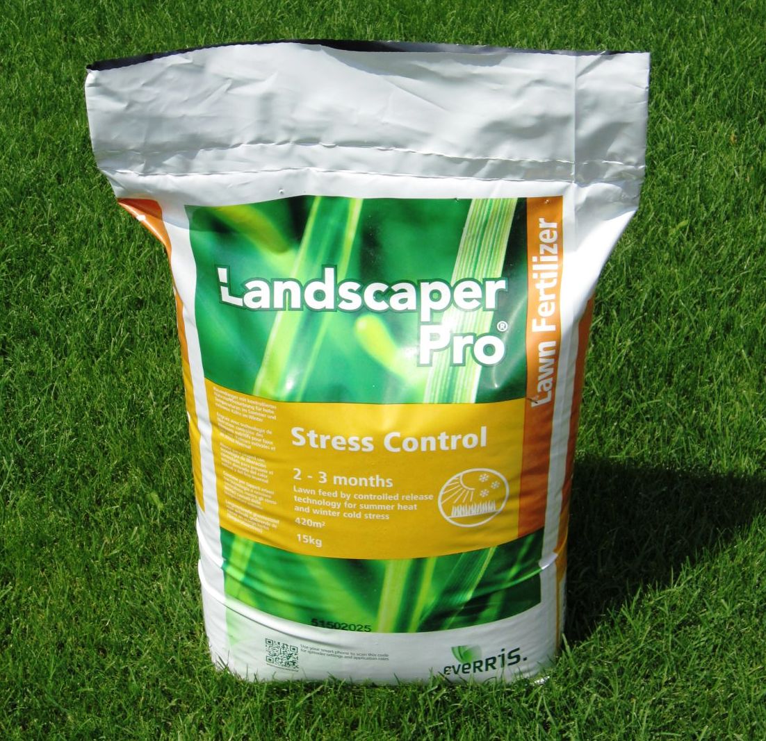 Everris Stress Control gyeptrágya 15kg - ICL EVERRIS Landscaper Pro ...